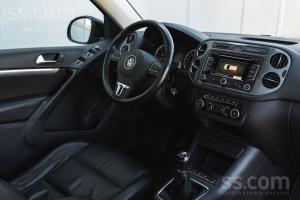Melns Volkswagen Tiguan 2012 Ventspils, ar dzinēja tilpumu 2.00 L un nobraukumu 268 tūkst. km par 7500 €, foto 14 vietnē AUTOMOTO.COM.LV