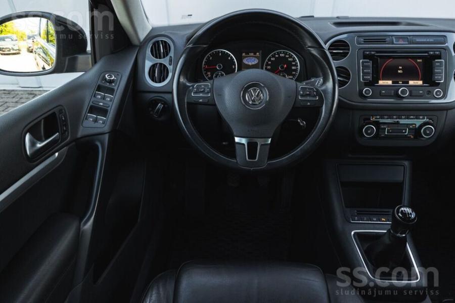 Melns Volkswagen Tiguan 2012 Ventspils, ar dzinēja tilpumu 2.00 L un nobraukumu 268 tūkst. km par 7500 €, foto 16 vietnē AUTOMOTO.COM.LV