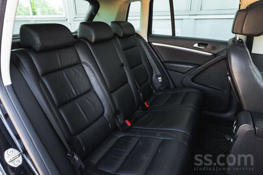 Melns Volkswagen Tiguan 2012 Ventspils, ar dzinēja tilpumu 2.00 L un nobraukumu 268 tūkst. km par 7500 €, foto 30 vietnē AUTOMOTO.COM.LV