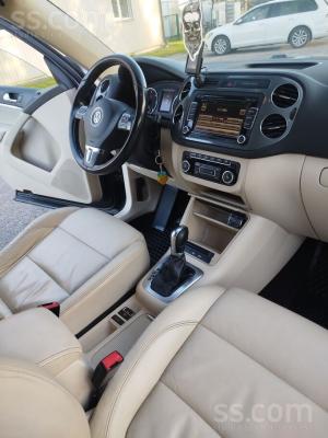 Melns Volkswagen Tiguan 2012 Jēkabpils, ar dzinēja tilpumu 2.00 L un nobraukumu 415 tūkst. km par 7500 €, foto 8 vietnē AUTOMOTO.COM.LV