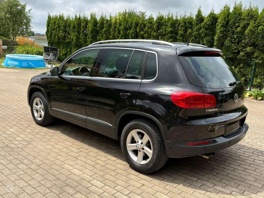 Melns Volkswagen Tiguan 2012 Klaipėda, ar dzinēja tilpumu 1.97 L un nobraukumu 188 tūkst. km par 7900 €, foto 6 vietnē AUTOMOTO.COM.LV