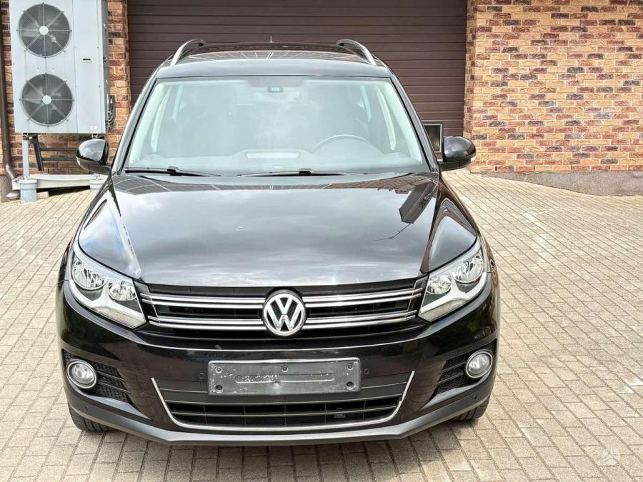 Melns Volkswagen Tiguan 2012 Klaipėda, ar dzinēja tilpumu 1.97 L un nobraukumu 188 tūkst. km par 7900 €, foto 7 vietnē AUTOMOTO.COM.LV