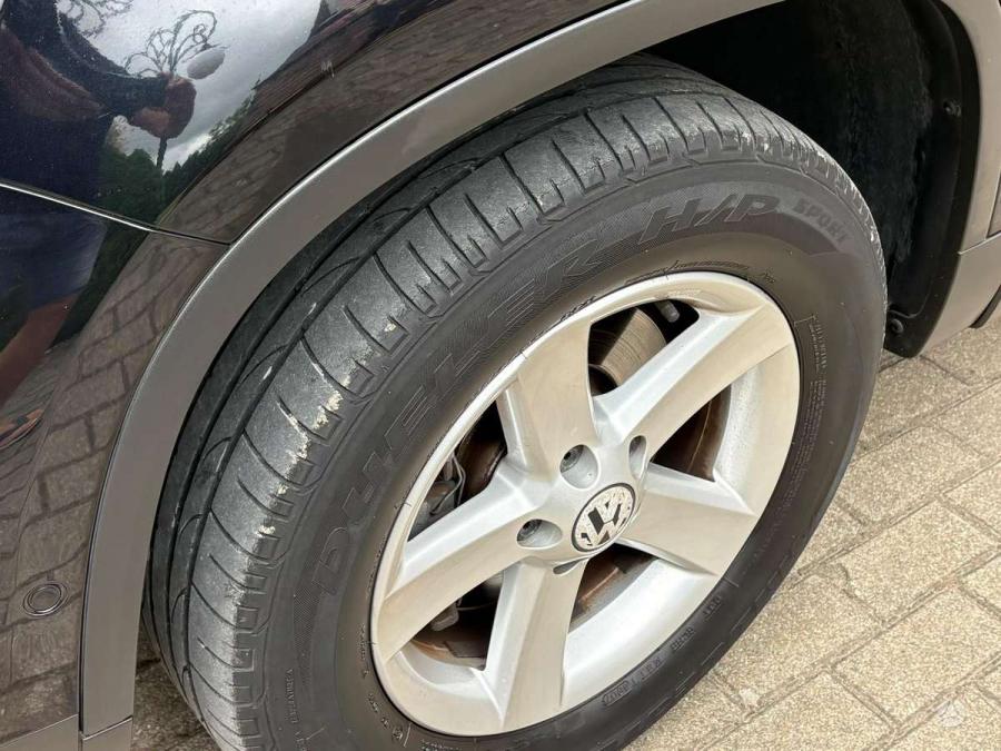Melns Volkswagen Tiguan 2012 Klaipėda, ar dzinēja tilpumu 1.97 L un nobraukumu 188 tūkst. km par 7900 €, foto 19 vietnē AUTOMOTO.COM.LV