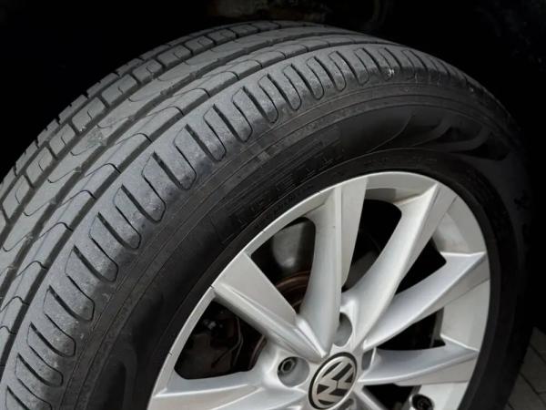 Melns Volkswagen Tiguan 2012 Rēzekne, ar dzinēja tilpumu 2.00 L un nobraukumu 185 tūkst. km par 10990 €, foto 9 vietnē AUTOMOTO.COM.LV