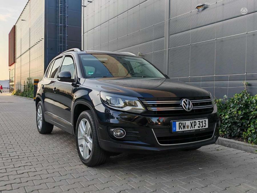 Melns Volkswagen Tiguan 2012 Klaipėda, ar dzinēja tilpumu 1.97 L un nobraukumu 260 tūkst. km par 8950 €, foto 7 vietnē AUTOMOTO.COM.LV