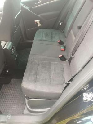 Melns Volkswagen Tiguan 2012 Alīta, ar dzinēja tilpumu 2.00 L un nobraukumu 240 tūkst. km par 7200 €, foto 4 vietnē AUTOMOTO.COM.LV