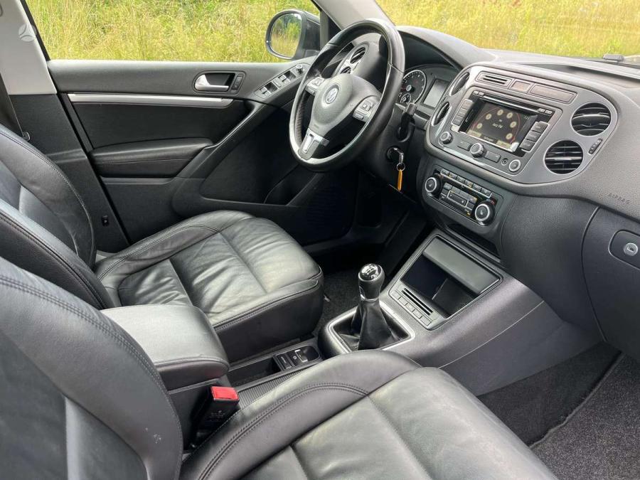 Melns Volkswagen Tiguan 2012 Viļņa, ar dzinēja tilpumu 1.39 L un nobraukumu 234 tūkst. km par 8950 €, foto 16 vietnē AUTOMOTO.COM.LV