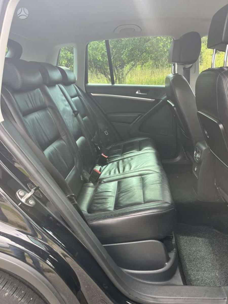 Melns Volkswagen Tiguan 2012 Viļņa, ar dzinēja tilpumu 1.39 L un nobraukumu 234 tūkst. km par 8950 €, foto 18 vietnē AUTOMOTO.COM.LV