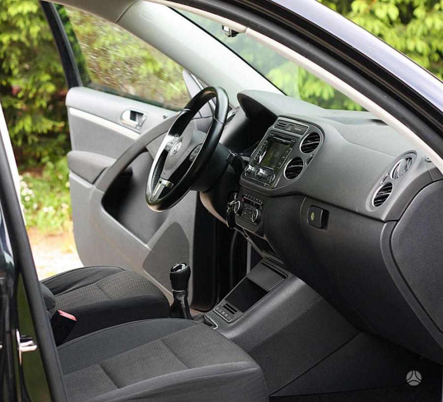 Melns Volkswagen Tiguan 2012 Kretinga, ar dzinēja tilpumu 1.97 L un nobraukumu 264 tūkst. km par 7999 €, foto 30 vietnē AUTOMOTO.COM.LV