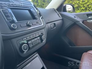 Black Volkswagen Tiguan 2012 in Riga, with an engine capacity of 2.00 L and mileage of 280 thousand km for 9200 €, photo 11 on AUTOMOTO.COM.LV