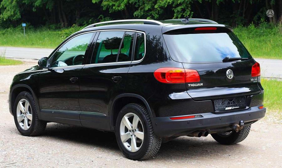 Black Volkswagen Tiguan 2012 in Kretinga, with an engine capacity of 1.97 L and mileage of 264 thousand km for 7999 €, photo 11 on AUTOMOTO.COM.LV