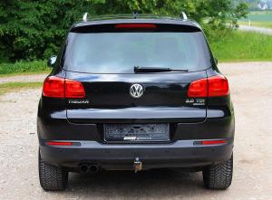 Black Volkswagen Tiguan 2012 in Kretinga, with an engine capacity of 1.97 L and mileage of 264 thousand km for 7999 €, photo 13 on AUTOMOTO.COM.LV