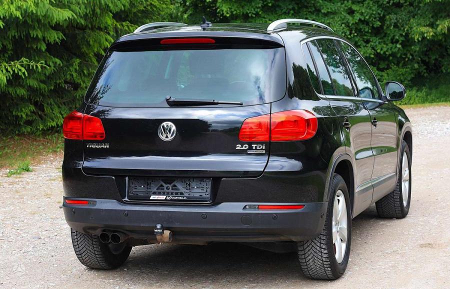 Black Volkswagen Tiguan 2012 in Kretinga, with an engine capacity of 1.97 L and mileage of 264 thousand km for 7999 €, photo 14 on AUTOMOTO.COM.LV