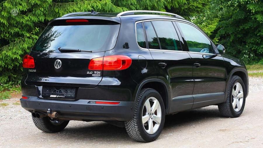 Black Volkswagen Tiguan 2012 in Kretinga, with an engine capacity of 1.97 L and mileage of 264 thousand km for 7999 €, photo 15 on AUTOMOTO.COM.LV