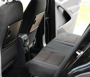 Black Volkswagen Tiguan 2012 in Kretinga, with an engine capacity of 1.97 L and mileage of 264 thousand km for 7999 €, photo 19 on AUTOMOTO.COM.LV