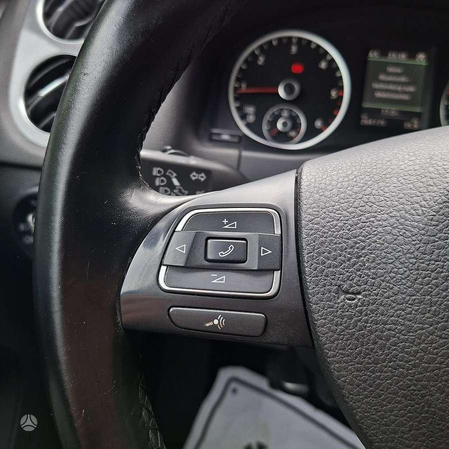 Black Volkswagen Tiguan 2012 in Kretinga, with an engine capacity of 1.97 L and mileage of 264 thousand km for 7999 €, photo 27 on AUTOMOTO.COM.LV