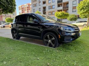 Black Volkswagen Tiguan 2012 in Vilnius, with an engine capacity of 2.00 L and mileage of 238 thousand km for 7300 €, photo 4 on AUTOMOTO.COM.LV