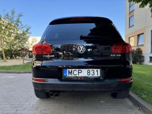 Black Volkswagen Tiguan 2012 in Vilnius, with an engine capacity of 2.00 L and mileage of 238 thousand km for 7300 €, photo 29 on AUTOMOTO.COM.LV