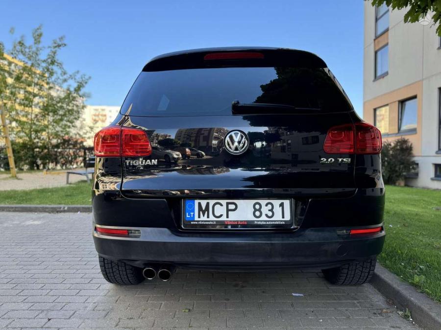 Black Volkswagen Tiguan 2012 in Vilnius, with an engine capacity of 2.00 L and mileage of 238 thousand km for 7300 €, photo 29 on AUTOMOTO.COM.LV