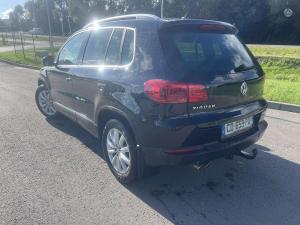 Melns Volkswagen Tiguan 2012 Tauragė, ar dzinēja tilpumu 2.00 L un nobraukumu 152 tūkst. km par 7400 €, foto 5 vietnē AUTOMOTO.COM.LV