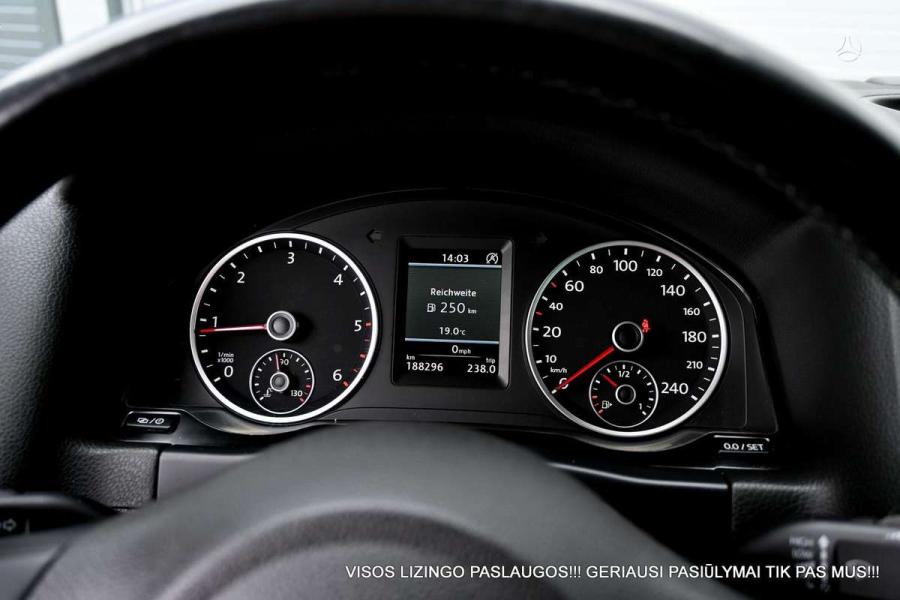 Black Volkswagen Tiguan 2012 in Kretinga, with an engine capacity of 1.97 L and mileage of 188 thousand km for 8299 €, photo 36 on AUTOMOTO.COM.LV