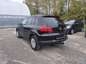 Melns Volkswagen Tiguan 2012 Cēsis, ar dzinēja tilpumu 2.00 L un nobraukumu 211 tūkst. km par 7800 €, foto 5 vietnē AUTOMOTO.COM.LV