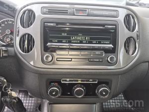 Melns Volkswagen Tiguan 2012 Cēsis, ar dzinēja tilpumu 2.00 L un nobraukumu 211 tūkst. km par 7800 €, foto 10 vietnē AUTOMOTO.COM.LV