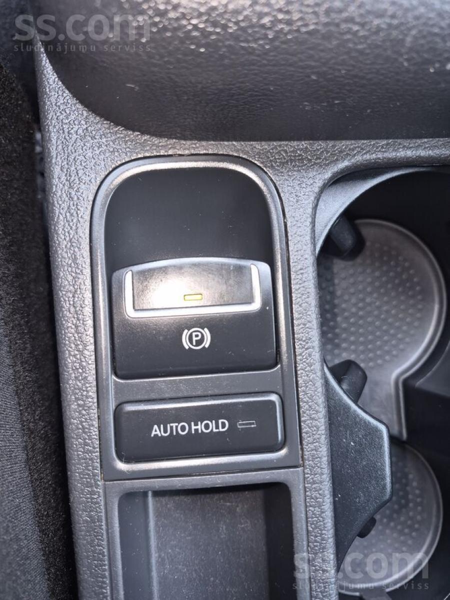 Melns Volkswagen Tiguan 2012 Cēsis, ar dzinēja tilpumu 2.00 L un nobraukumu 211 tūkst. km par 7800 €, foto 13 vietnē AUTOMOTO.COM.LV