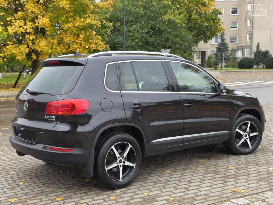 Black Volkswagen Tiguan 2012 in Silute, with an engine capacity of 2.00 L and mileage of 280 thousand km for 7300 €, photo 9 on AUTOMOTO.COM.LV