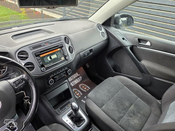 Black Volkswagen Tiguan 2012 in Silute, with an engine capacity of 2.00 L and mileage of 280 thousand km for 7300 €, photo 11 on AUTOMOTO.COM.LV