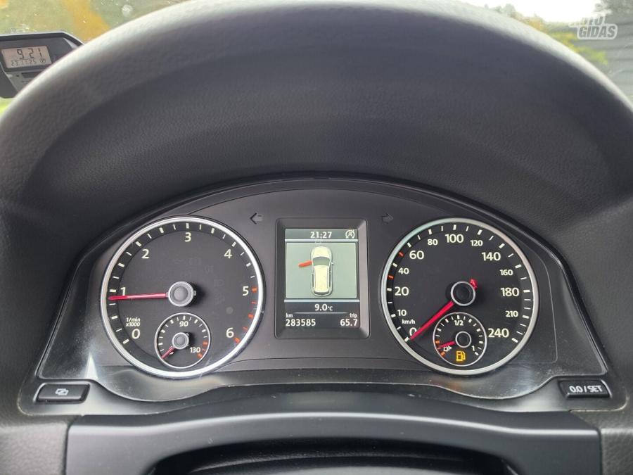 Black Volkswagen Tiguan 2012 in Silute, with an engine capacity of 2.00 L and mileage of 280 thousand km for 7300 €, photo 12 on AUTOMOTO.COM.LV