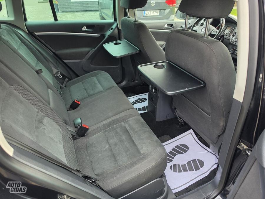 Black Volkswagen Tiguan 2012 in Silute, with an engine capacity of 2.00 L and mileage of 280 thousand km for 7300 €, photo 20 on AUTOMOTO.COM.LV