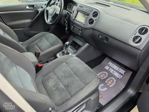 Black Volkswagen Tiguan 2012 in Silute, with an engine capacity of 2.00 L and mileage of 280 thousand km for 7300 €, photo 21 on AUTOMOTO.COM.LV