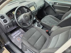 Black Volkswagen Tiguan 2012 in Silute, with an engine capacity of 2.00 L and mileage of 280 thousand km for 7300 €, photo 24 on AUTOMOTO.COM.LV