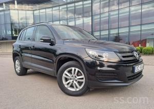 Melns Volkswagen Tiguan 2013 Rēzekne, ar dzinēja tilpumu 2.00 L un nobraukumu 226 tūkst. km par 25950 €, foto 1 vietnē AUTOMOTO.COM.LV