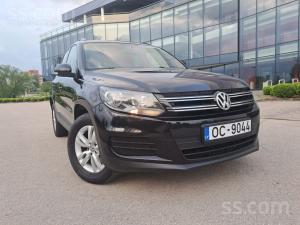 Melns Volkswagen Tiguan 2013 Rēzekne, ar dzinēja tilpumu 2.00 L un nobraukumu 226 tūkst. km par 25950 €, foto 10 vietnē AUTOMOTO.COM.LV