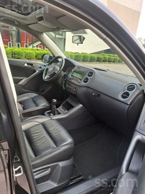 Melns Volkswagen Tiguan 2013 Rēzekne, ar dzinēja tilpumu 2.00 L un nobraukumu 226 tūkst. km par 25950 €, foto 15 vietnē AUTOMOTO.COM.LV