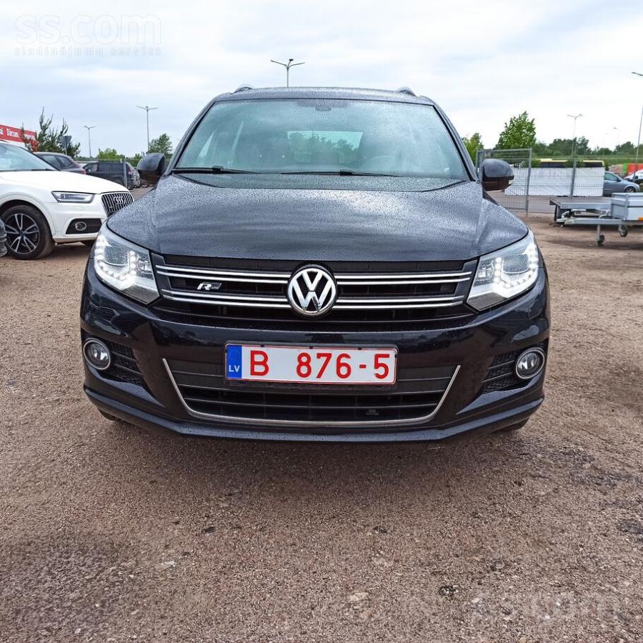Melns Volkswagen Tiguan 2013 Daugavpils, ar dzinēja tilpumu 2.00 L un nobraukumu 0 tūkst. km par 11400 €, foto 3 vietnē AUTOMOTO.COM.LV