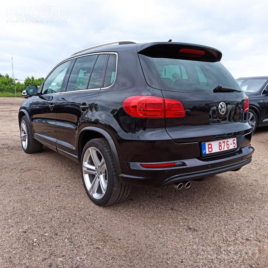 Melns Volkswagen Tiguan 2013 Daugavpils, ar dzinēja tilpumu 2.00 L un nobraukumu 0 tūkst. km par 11400 €, foto 5 vietnē AUTOMOTO.COM.LV