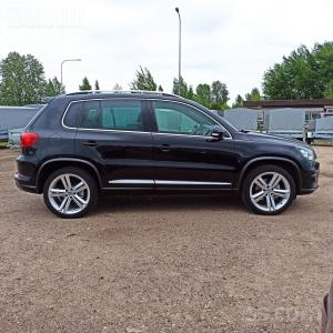 Melns Volkswagen Tiguan 2013 Daugavpils, ar dzinēja tilpumu 2.00 L un nobraukumu 0 tūkst. km par 11400 €, foto 8 vietnē AUTOMOTO.COM.LV