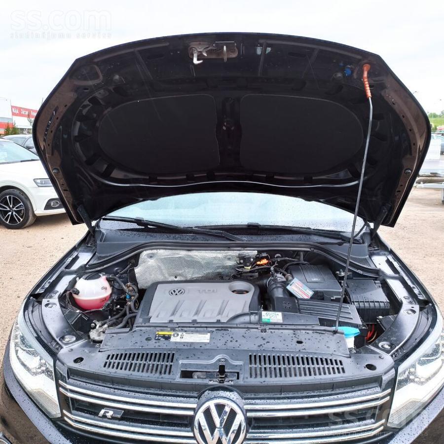 Melns Volkswagen Tiguan 2013 Daugavpils, ar dzinēja tilpumu 2.00 L un nobraukumu 0 tūkst. km par 11400 €, foto 14 vietnē AUTOMOTO.COM.LV