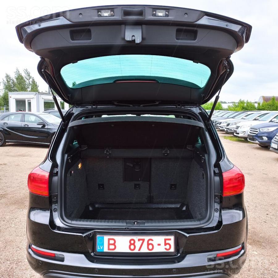 Melns Volkswagen Tiguan 2013 Daugavpils, ar dzinēja tilpumu 2.00 L un nobraukumu 0 tūkst. km par 11400 €, foto 15 vietnē AUTOMOTO.COM.LV