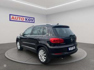 Black Volkswagen Tiguan 2013 in Kaunas, with an engine capacity of 2.00 L and mileage of 173 thousand km for 7999 €, photo 3 on AUTOMOTO.COM.LV