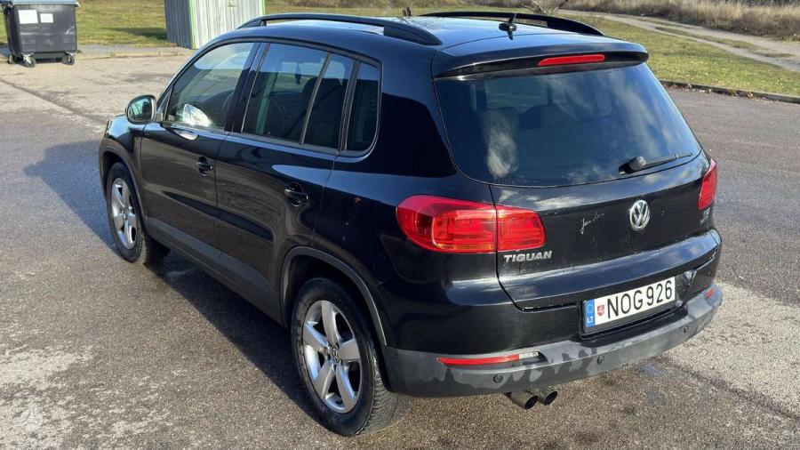 Melns Volkswagen Tiguan 2013 Jonava, ar dzinēja tilpumu 1.97 L un nobraukumu 250 tūkst. km par 7300 €, foto 12 vietnē AUTOMOTO.COM.LV