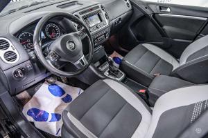 Melns Volkswagen Tiguan 2013 Kauņa, ar dzinēja tilpumu 2.00 L un nobraukumu 284 tūkst. km par 9890 €, foto 5 vietnē AUTOMOTO.COM.LV