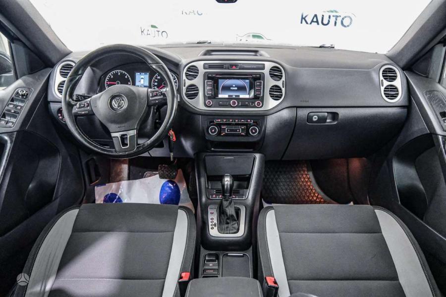 Melns Volkswagen Tiguan 2013 Kauņa, ar dzinēja tilpumu 2.00 L un nobraukumu 284 tūkst. km par 9890 €, foto 8 vietnē AUTOMOTO.COM.LV