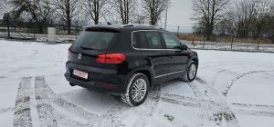 Black Volkswagen Tiguan 2013 in Kaunas, with an engine capacity of 2.00 L and mileage of 290 thousand km for 8650 €, photo 7 on AUTOMOTO.COM.LV