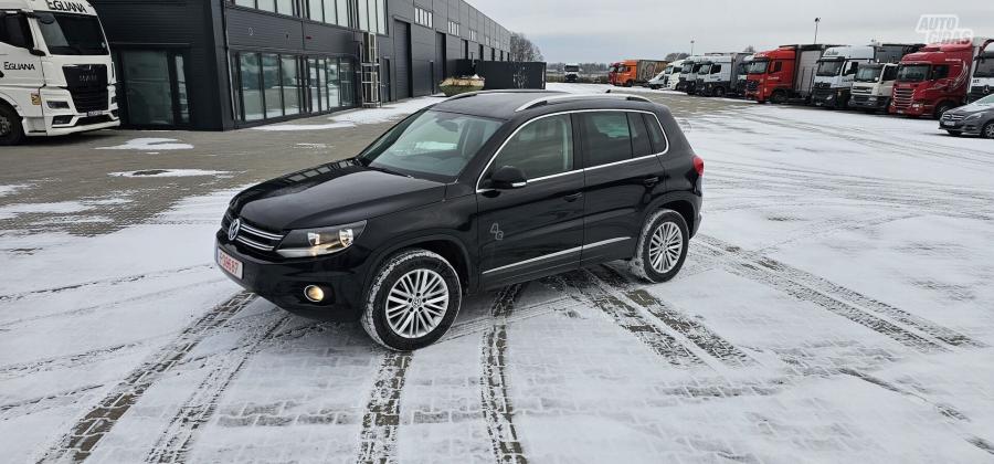 Black Volkswagen Tiguan 2013 in Kaunas, with an engine capacity of 2.00 L and mileage of 290 thousand km for 8650 €, photo 12 on AUTOMOTO.COM.LV