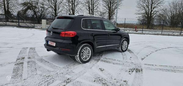 Melns Volkswagen Tiguan 2013 Kauņa, ar dzinēja tilpumu 1.97 L un nobraukumu 290 tūkst. km par 8650 €, foto 7 vietnē AUTOMOTO.COM.LV