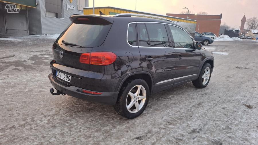 Melns Volkswagen Tiguan 2013 Klaipėda, ar dzinēja tilpumu 2.00 L un nobraukumu 274 tūkst. km par 8800 €, foto 6 vietnē AUTOMOTO.COM.LV